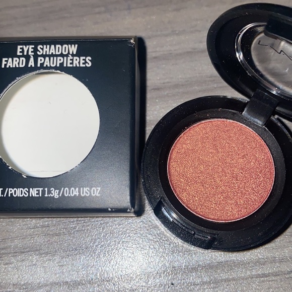 MAC Cosmetics | Makeup | Mac Eyeshadow New Expensive Pink Venice Pearl ...